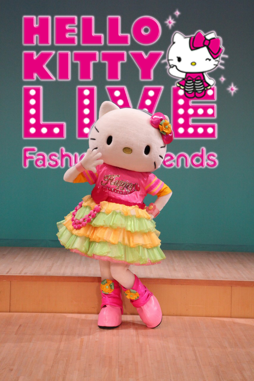 Hello Kitty Hits The Stage – She's Live With Her Fashion And Friends ...